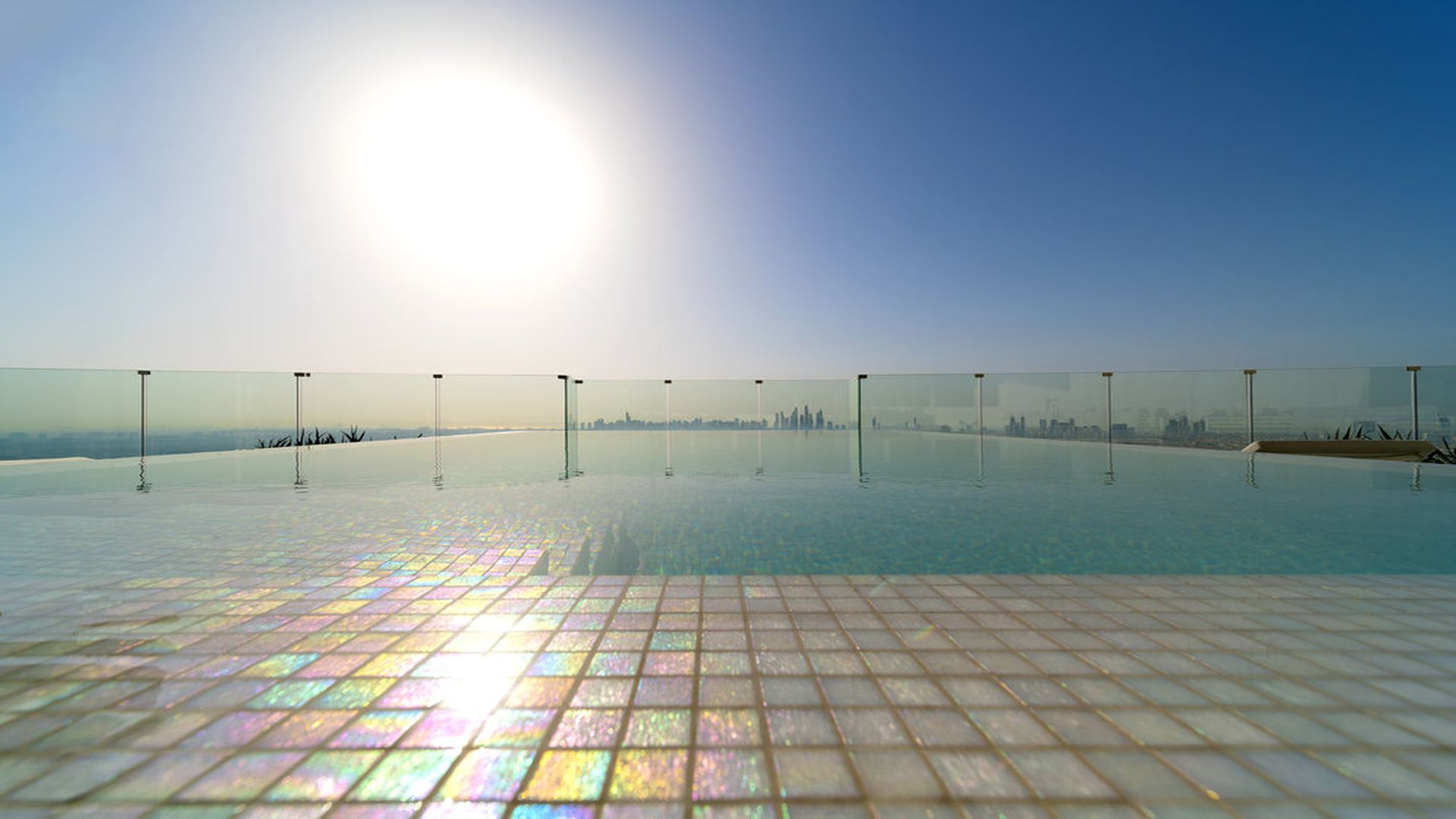 FIVE Jumeirah Village Hotel (Файф Джумейра Вилладж Хотел) — готовый ...